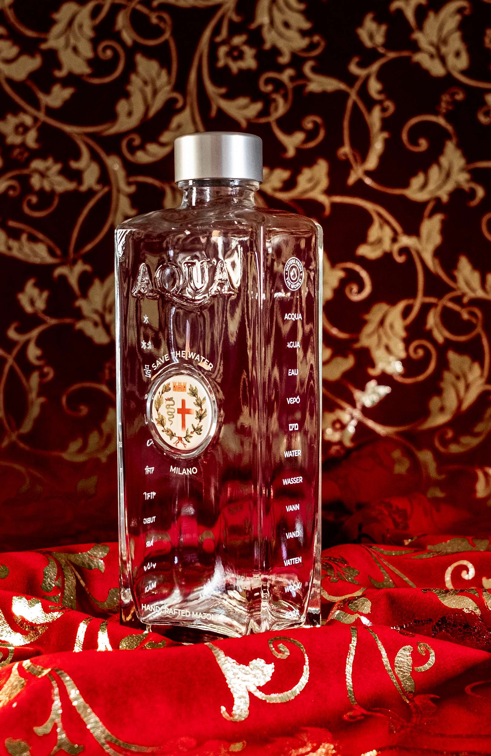 Elegant Bottle with Majolica - Milan City Symbol - My Aqua Bottle – My ...